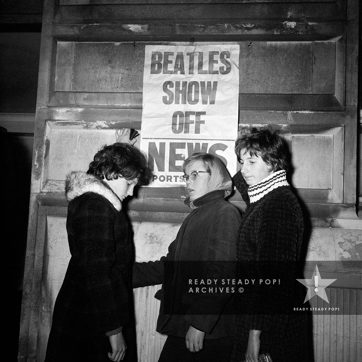 Beatles Fans • Portsmouth Guildhall, Portsmouth, UK • November 12, 196 ...